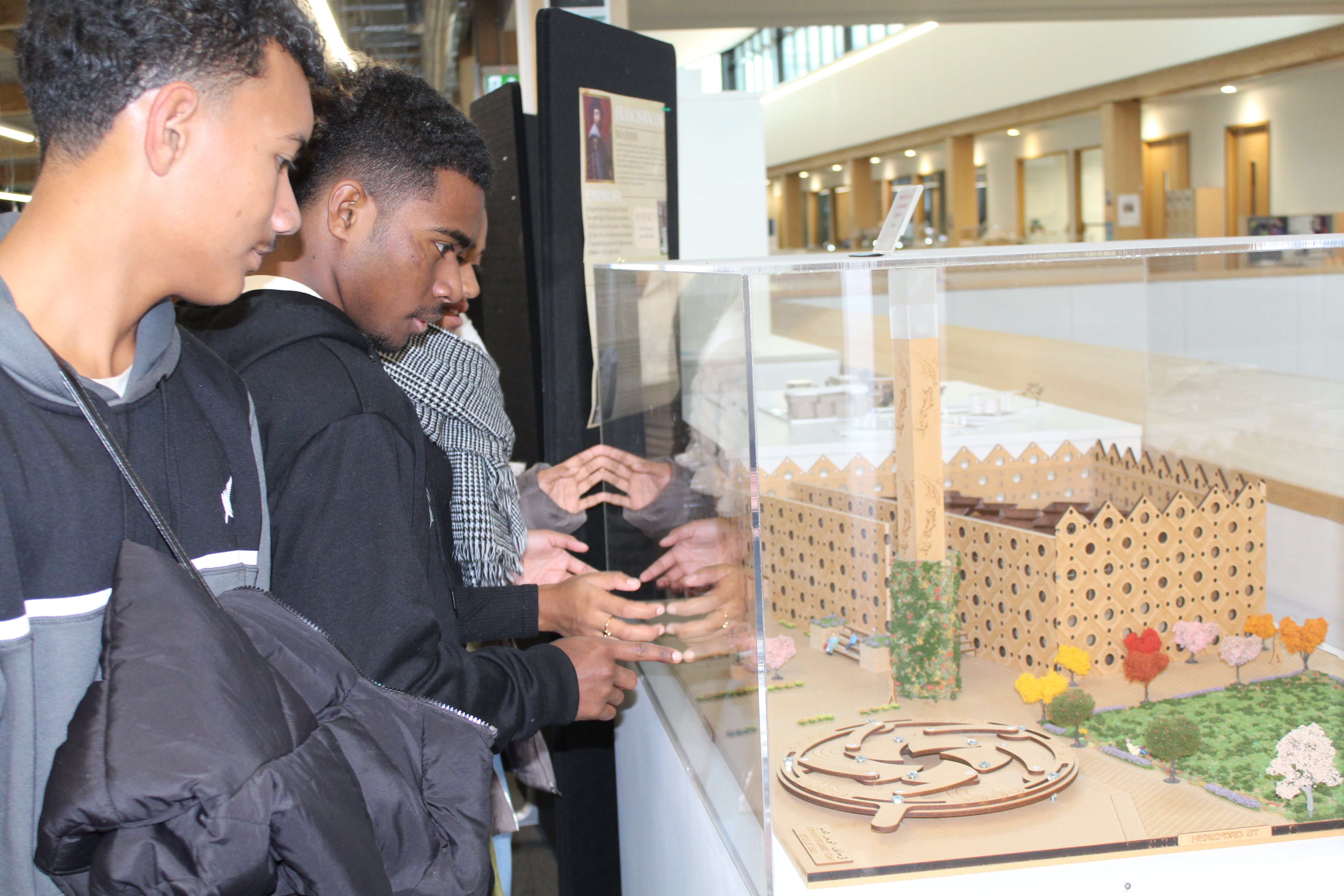 Ara welcomes visit from Fijian school senior students - Ara