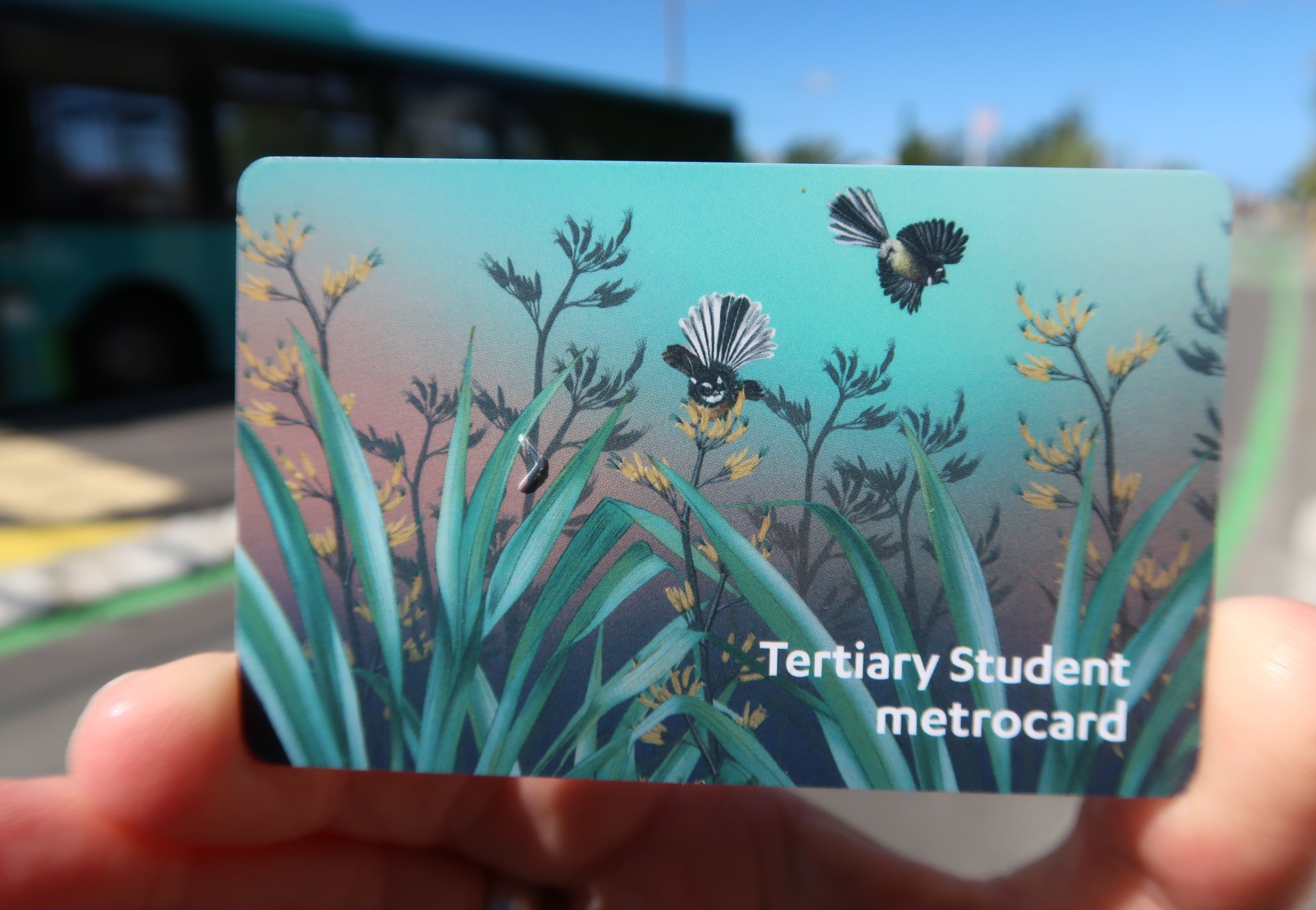 More than 110,000 journeys clocked up in first phase of bus-card trial - Ara